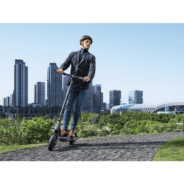 Xiaomi Electric Scooter 4 Ultra električni romobil